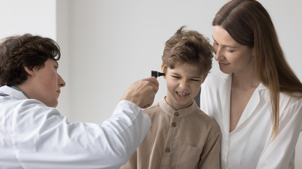 Stratégies pour Prévenir et Traiter l'Otite chez les Enfants